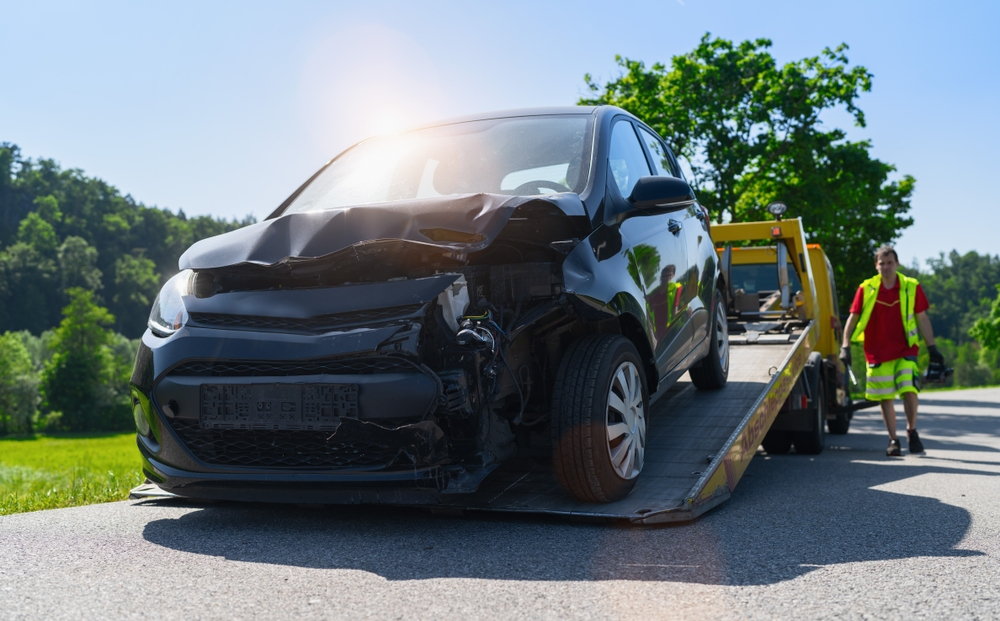 Who Pays to Tow My Vehicle After an Accident? | Free Consult
